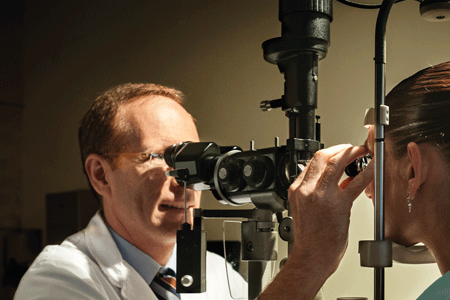 Pedir hora de visita en ICR | Institut Català de Retina